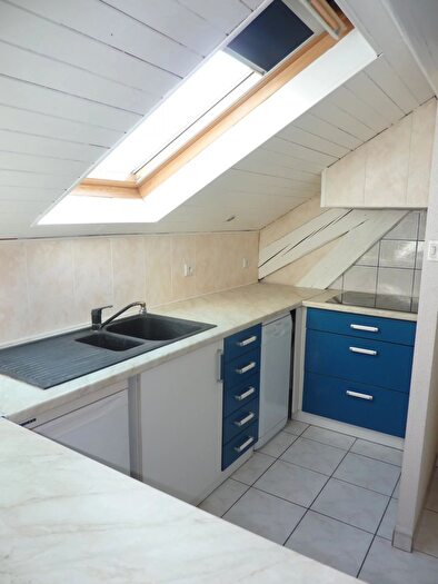 Appartement à louer - Montbéliard, Centre-ville, Prairie, Batteries du Parc, Charmontet - 3 pièces - 2 chambres