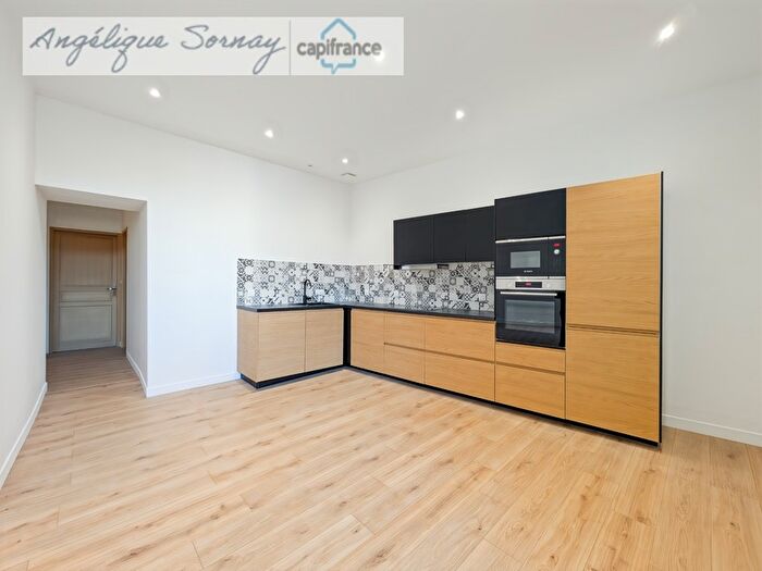 Appartement à vendre - Lons-le-Saunier, Centre-ville - 3 pièces - 2 chambres