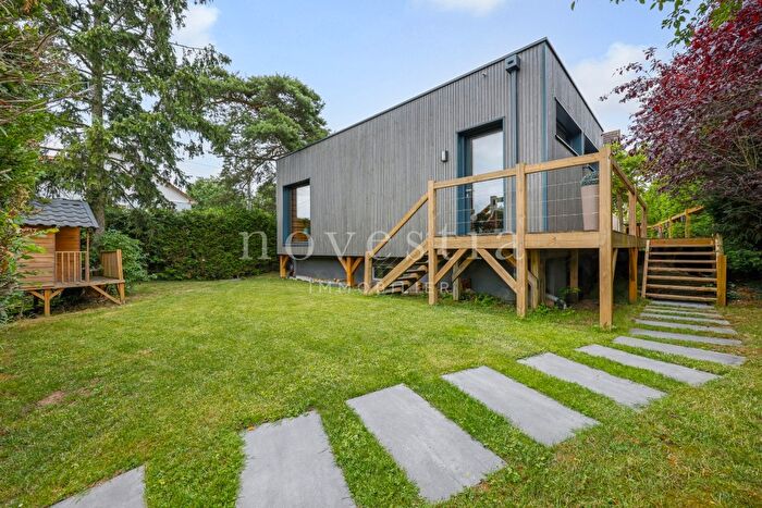 Maison 8 pièces à Boissy-Saint-Léger, Bois Clary, à vendre