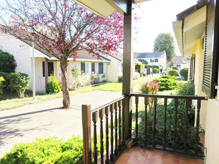 Maison à vendre - Villetaneuse, Joncherolles - 7 pièces - 3 chambres