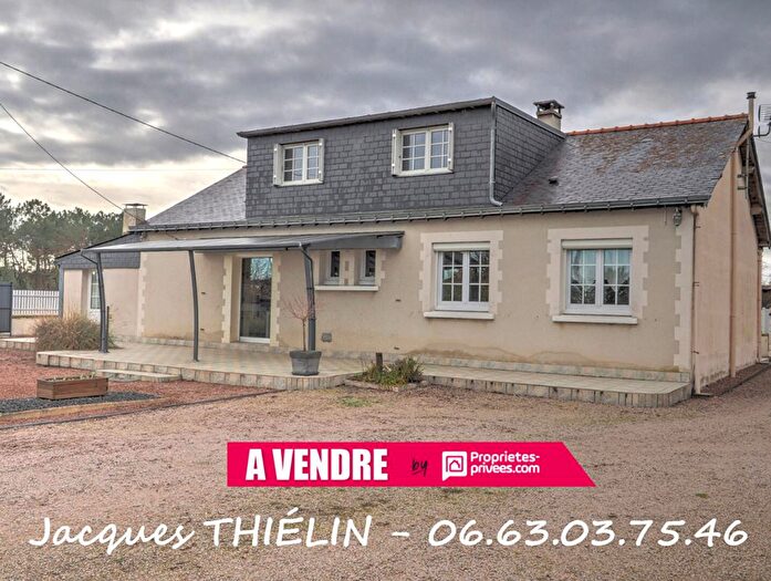 Maison à vendre - Longué, Longué-Jumelles - 6 pièces - 4 chambres