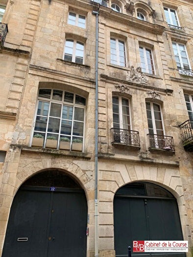 Appartement à louer - Bordeaux - 2 pièces - 1 chambre