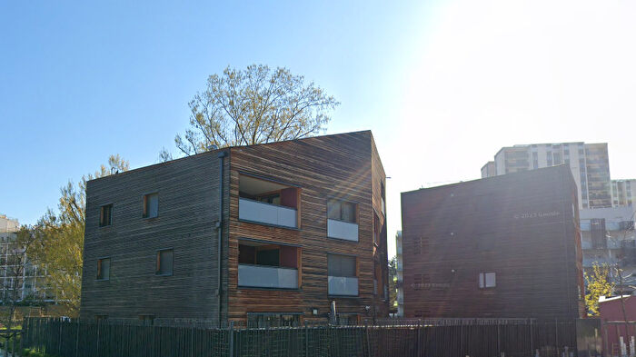 Appartement à louer - Grenoble, Alliés, Alpins - 3 pièces - 2 chambres