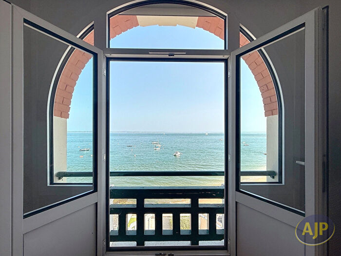 Appartement à vendre - Arcachon, Centre-ville, La Chapelle, Gare - 3 pièces - 2 chambres