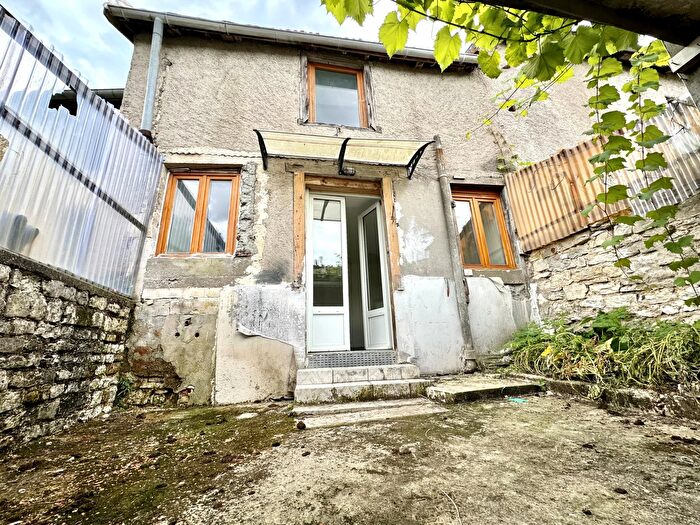 Gondrecourt-le-Château : Maison 4 pièces à vendre