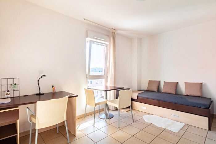 Berriat-Ampere, Grenoble : Appartement 1 pièce à louer