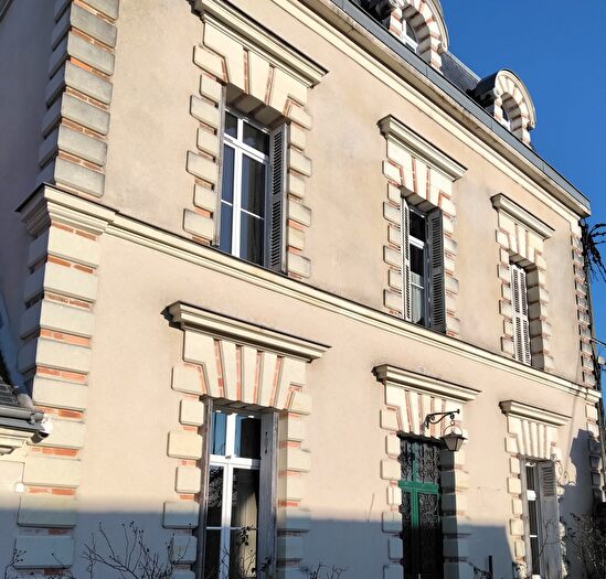 Maison à vendre - Joué-lès-Tours - 9 pièces - 6 chambres