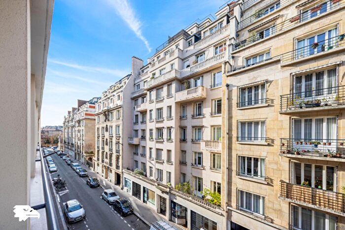 Appartement à vendre - Paris e , Porte de Saint-Cloud, Auteuil-Sud - 3 pièces - 2 chambres