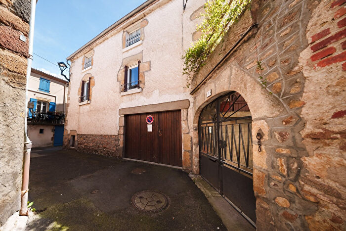 Maison à vendre - Coudes - 7 pièces - 3 chambres