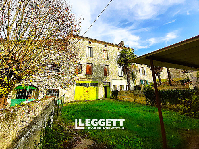 Maison à vendre - Verteillac - 8 pièces - 1 chambre