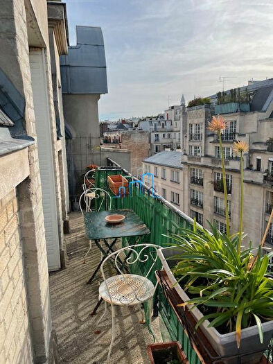 Paris 18ème, Grandes Carrières, Clichy : Appartement 1 pièce à louer