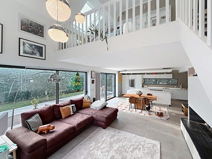 Maison à vendre - Saint-Julien-en-Genevois, Cervonnex, Lathoy - 6 pièces - 4 chambres