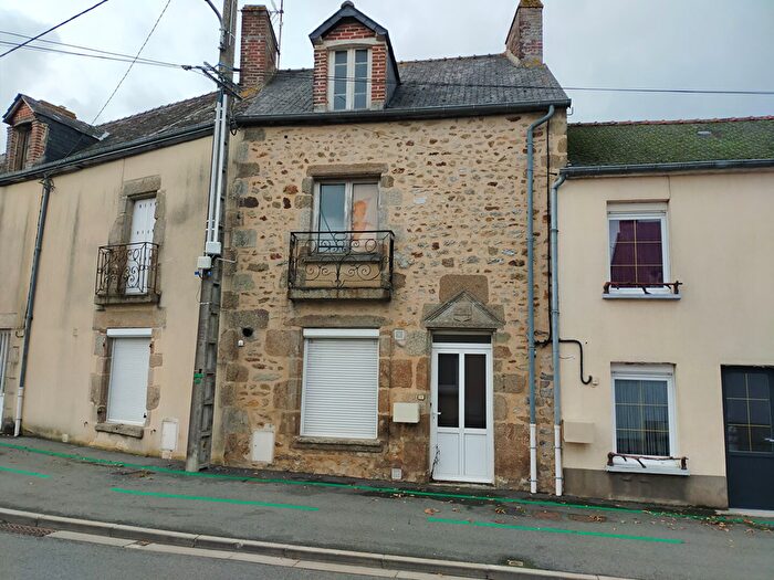 Maison à vendre - Villaines-la-Juhel - 5 pièces - 2 chambres