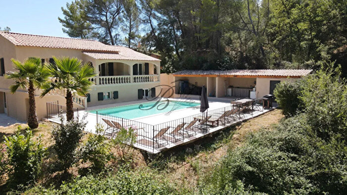 Maison 6 pièces à vendre - Saint-Martin-de-la-Brasque