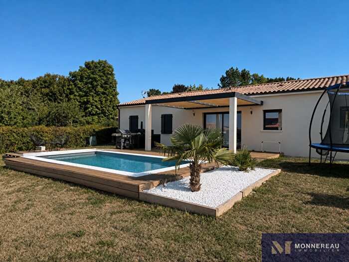 Maison 4 pièces à vendre à Saint-Saturnin