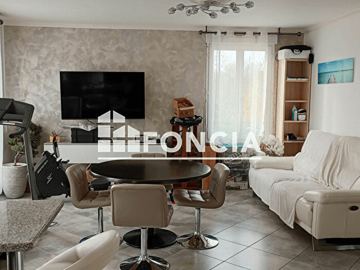 Appartement à vendre - Saint-Pierre-du-Perray - 3 pièces - 2 chambres