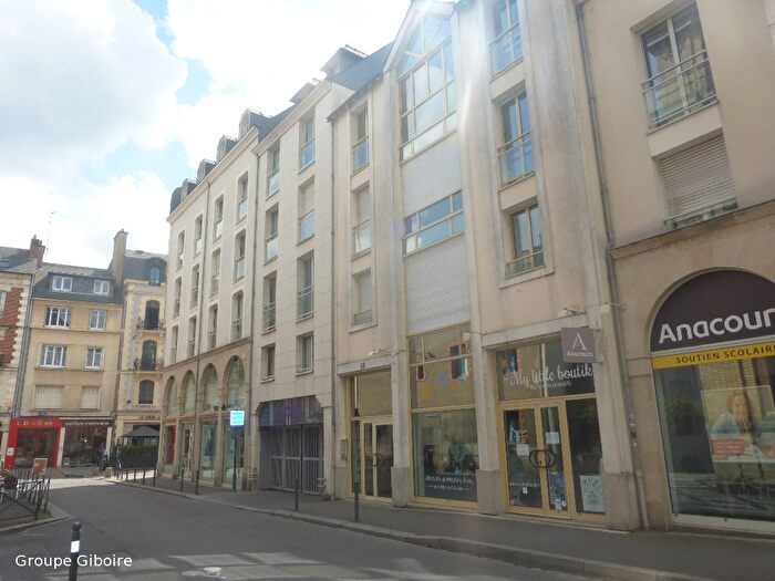 Quartiers Centre, Centre-ville : Appartement 3 pièces à louer