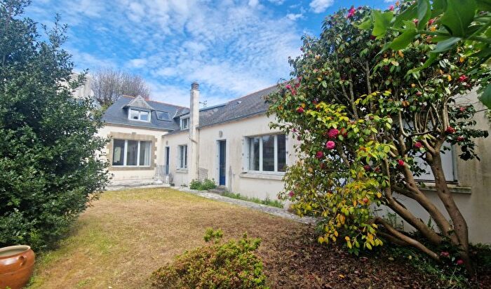 Maison à vendre - Douarnenez - 8 pièces - 5 chambres