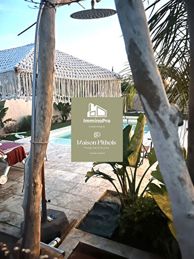 Maison à vendre - La Crau, Les Cougourdons, Les Avocats, Gavarry, Les Tourraches - 5 pièces - 4 chambres