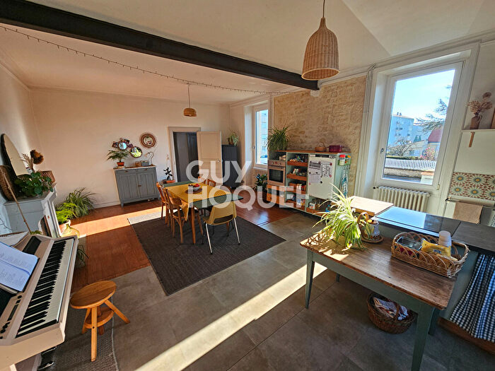 Maison à vendre - Fontenay-le-Comte, Chamiraud, Grissais, Le Gros Noyer - 6 pièces - 4 chambres