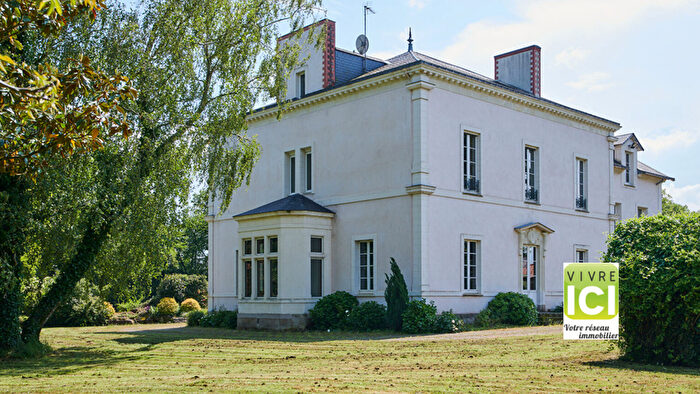Maison à vendre - La Chapelle-Basse-Mer - 11 pièces - 6 chambres