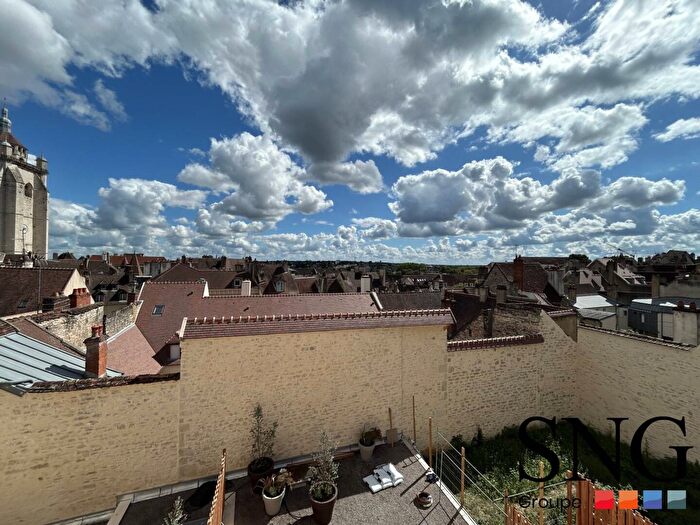 Appartement à louer - Centre Ville, Dole - 1 pièce