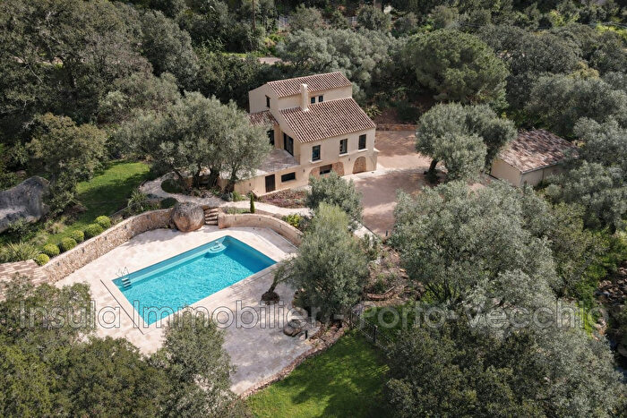 Maison à vendre - Porto-Vecchio - 7 pièces - 6 chambres