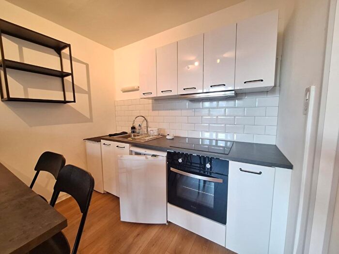 Appartement à louer - Chamalières, Jean-Jaurès, Galoubies - 1 pièce