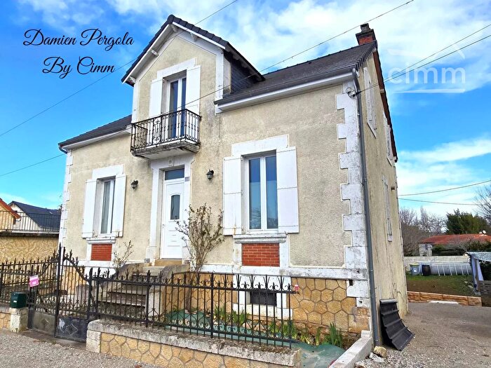 Maison à vendre - Montignac - 6 pièces - 3 chambres