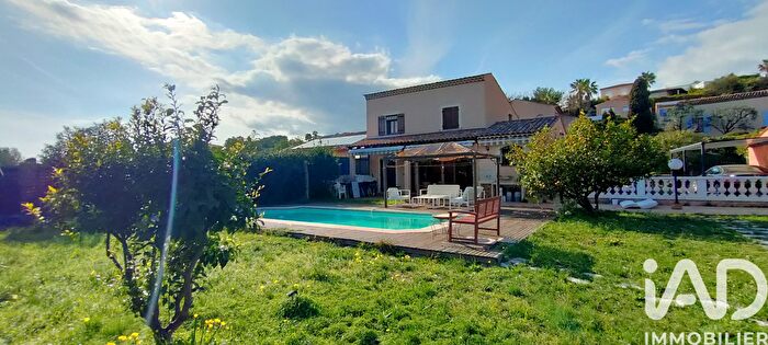 Maison à vendre - Villeneuve-Loubet, Les Hauts de Vaugrenier, Les Maurettes, Vaugrenier - 6 pièces - 4 chambres