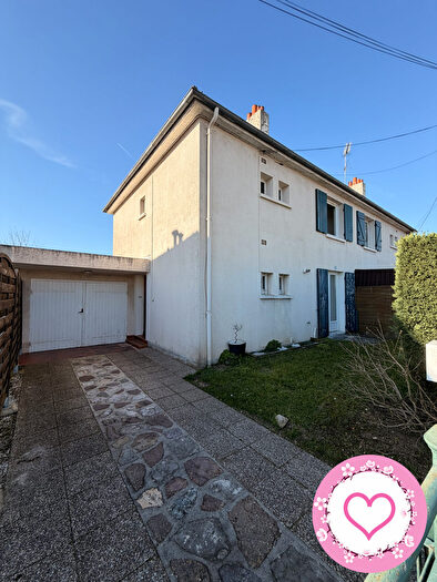 Maison à vendre - Sully-sur-Loire - 4 pièces - 3 chambres