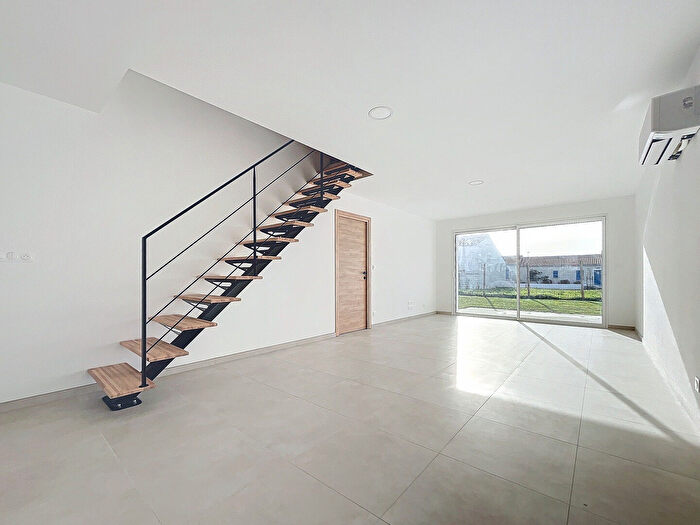 Maison à vendre - Saint-Gilles-Croix-de-Vie - 5 pièces - 3 chambres