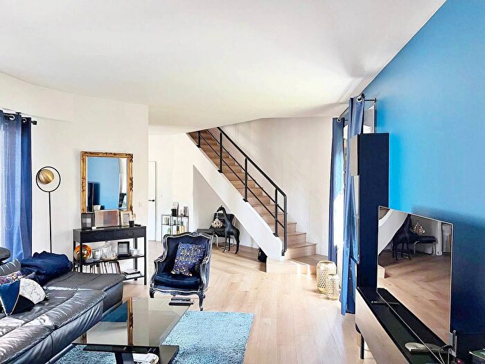 Maison à vendre - Chennevières-sur-Marne, Marne, Coteau Nord - 5 chambres