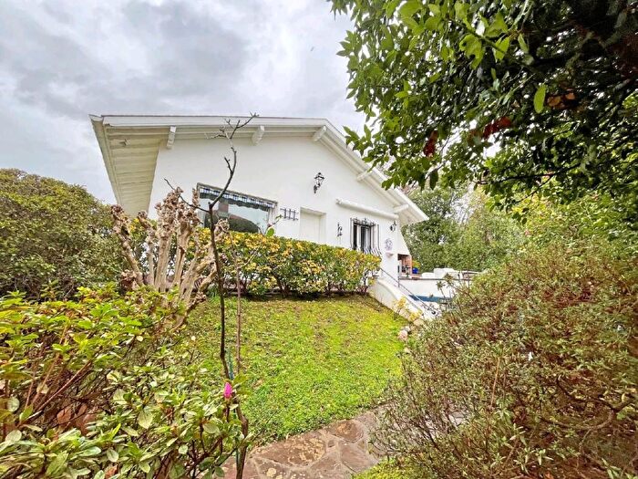 Maison à vendre - Biarritz - 6 pièces - 4 chambres