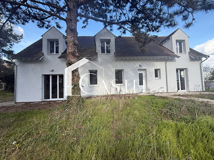 Maison 7 pièces à Orgeval, à vendre