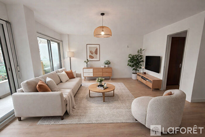 Appartement à louer - Sèvres, Beau-Site, Binelles, Renan, Chataîgneraie - 4 pièces - 3 chambres