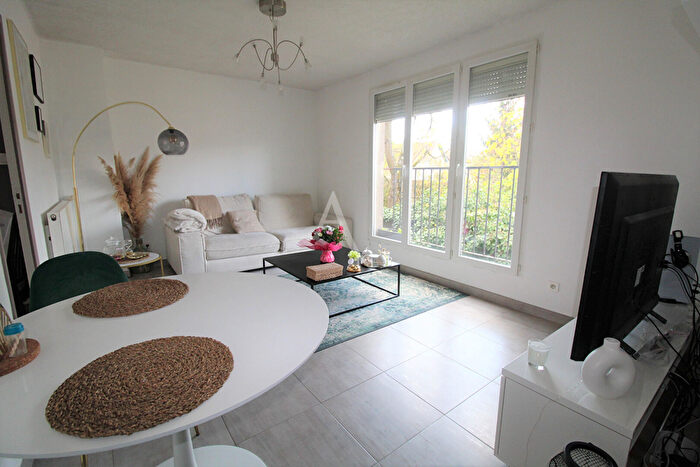 Appartement à vendre - Talant, Centre-ville - 3 pièces - 2 chambres