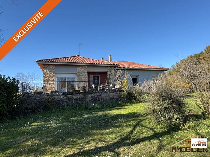 Maison à vendre - Jayac - 6 pièces - 4 chambres