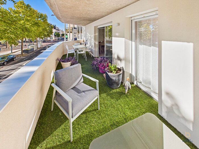 Appartement à vendre - Béziers, Champ de Mars - 3 pièces - 2 chambres