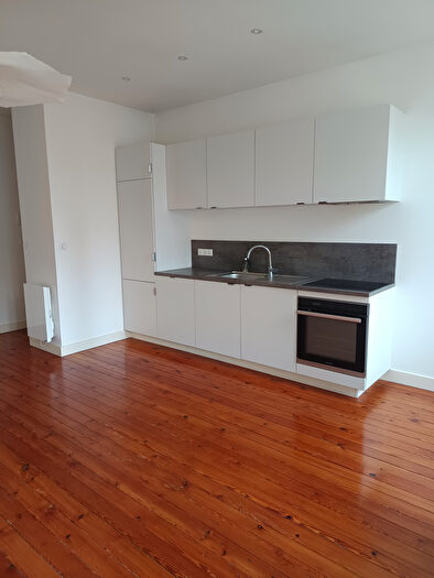 Appartement à louer - Bordeaux, Fondaudège - 2 pièces - 1 chambre