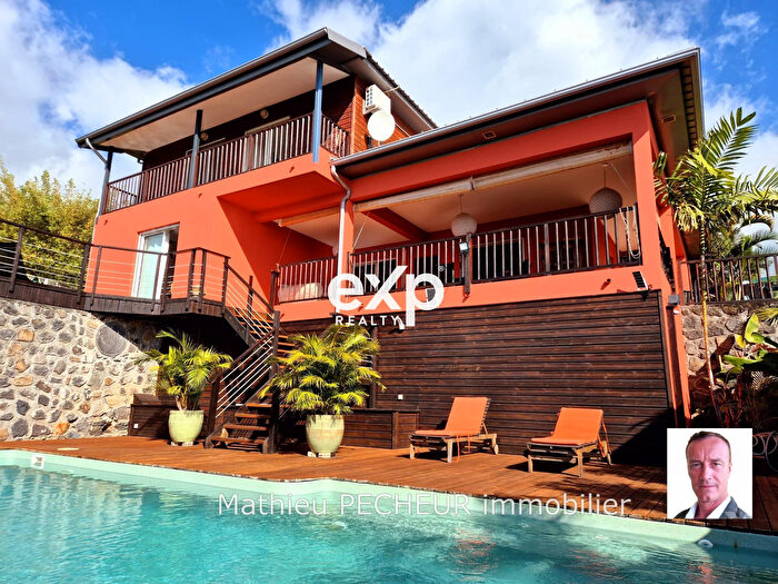 Maison à vendre - Saint-Paul, Bois de Nèfles - 5 pièces - 4 chambres