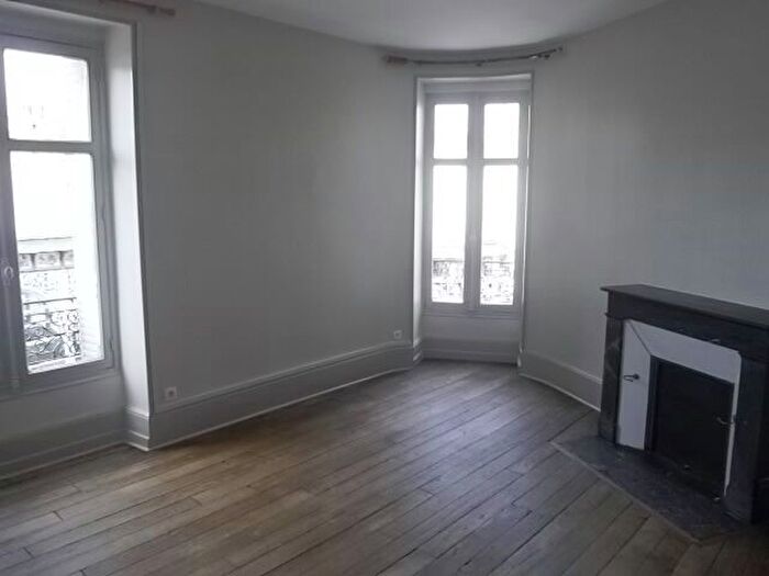 Appartement à louer - Limoges, Centre-ville, Hôtel de Ville, Emailleurs - 3 pièces - 2 chambres