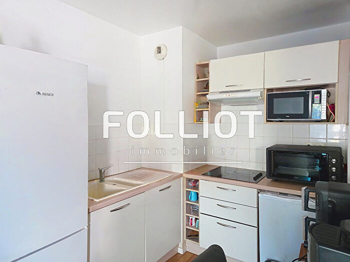 Fougères, Paron, Orières, Ecartelée, Bonabry : Appartement 2 pièces à louer