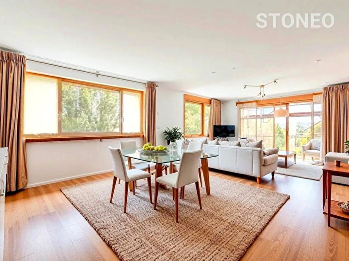 Appartement à vendre - Saint-Germain-en-Laye, Pontel, Schnapper, Sous-préfecture - 6 pièces - 4 chambres