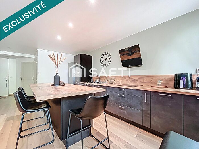 Appartement à vendre - Saint-Pierre-des-Corps, Grand Mail, Rabaterie, Aubrière - 5 pièces - 4 chambres