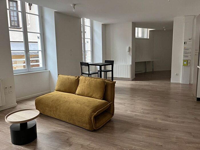 Appartement à louer - Montluçon - 2 pièces - 1 chambre