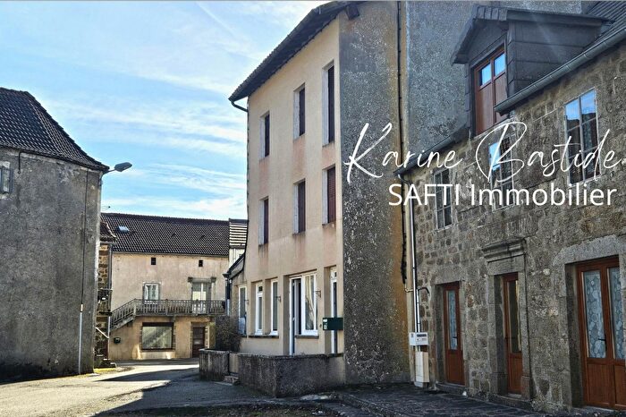 Maison à vendre - Le Béage - 16 pièces - 10 chambres