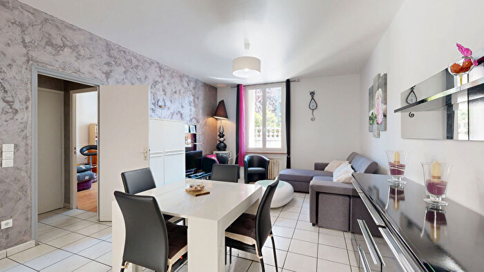 Moulins, Gare, Champins : Appartement 3 pièces à vendre