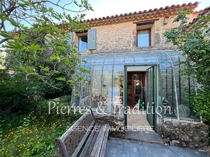 Maison 6 pièces à vendre - Saint-Martin-de-Castillon