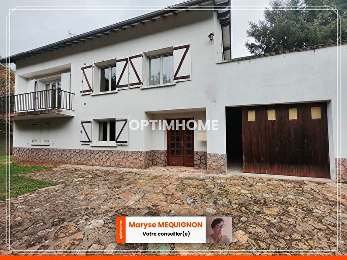 Maison à vendre - Celles-sur-Durolle - 8 pièces - 5 chambres